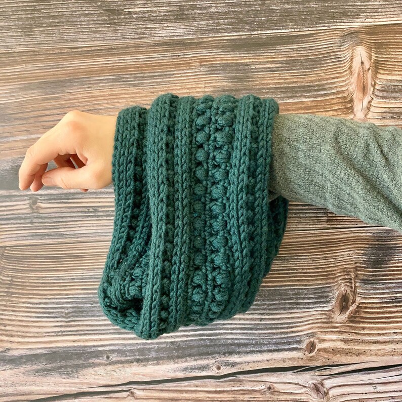 Cowl Crochet Pattern // Crochet Infinity Scarf Pattern // Loop Scarf ...