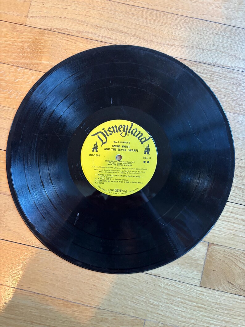 Vintage Disney’s "snow White and the Seven Dwarfs" Vinyl - Etsy