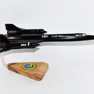 1st Reconnaissance Squadron SR-71 Model Mahogany Scale Model - Etsy