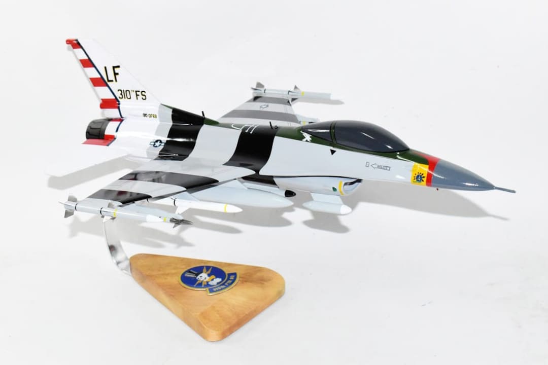 Lockheed Martin F-16C Falcon, 310th FS Top Hats passionate Patsy 2022 ...