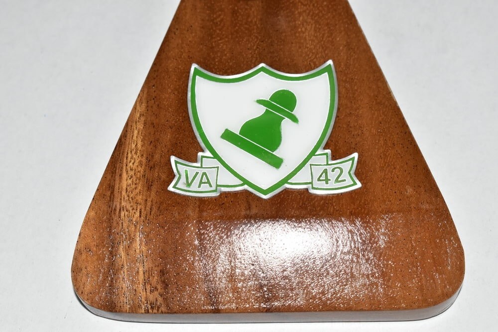 VA-42 Green Pawns A-1H/AD-6 Skyraider Model Navy 1/33 Scale - Etsy UK