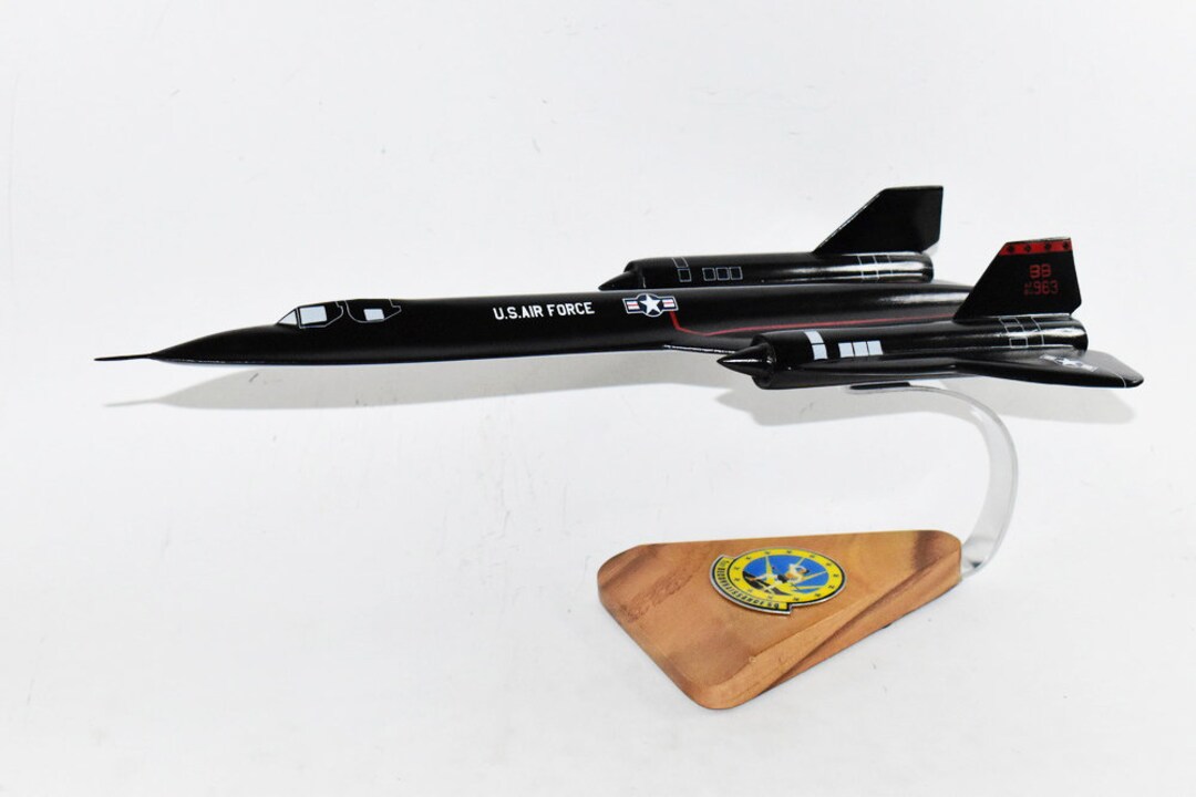 1st Reconnaissance Squadron SR-71 Model Mahogany Scale Model - Etsy