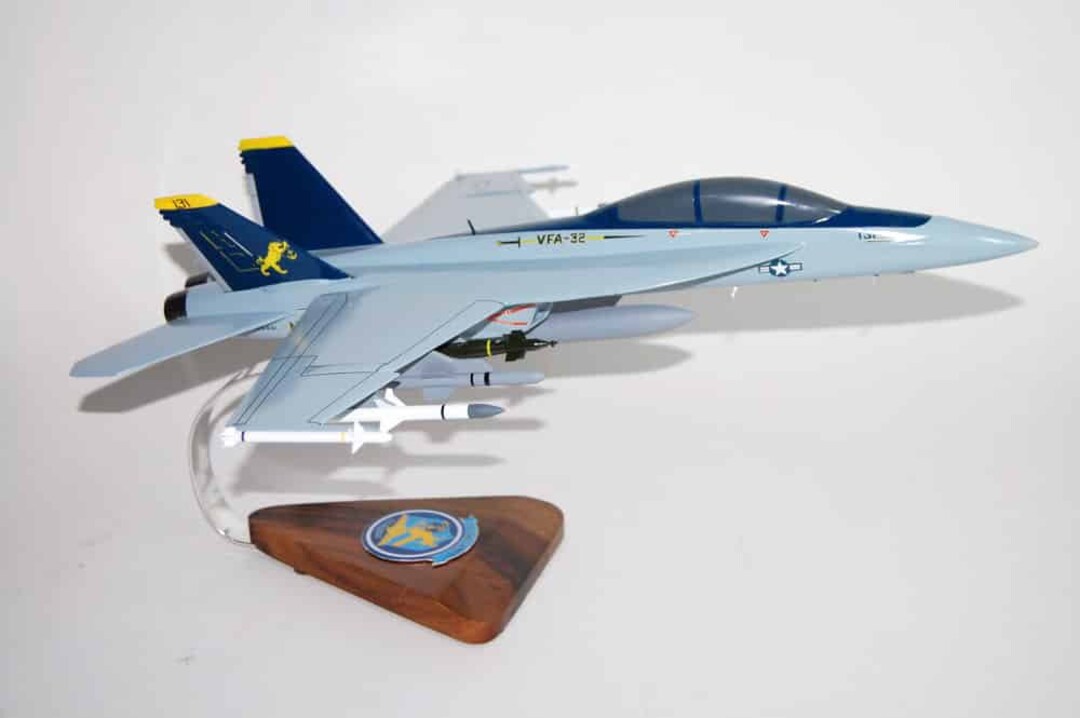 VFA-32 Fighting Swordsmen F/A-18F Super Hornet Model Navy - Etsy