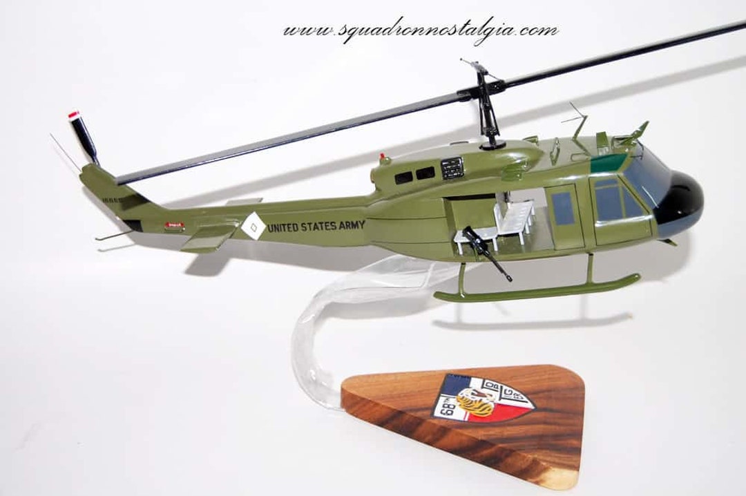 68th Assault Helicopter Company UH-1D Model,bell,mahogany Scale Model ...