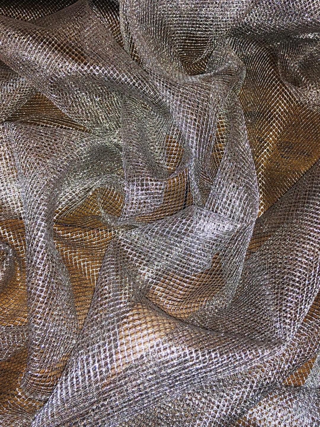 1 Meter Silver Sparkly Metallic Fish Net Chain Mail Mesh Fabric 58 ...