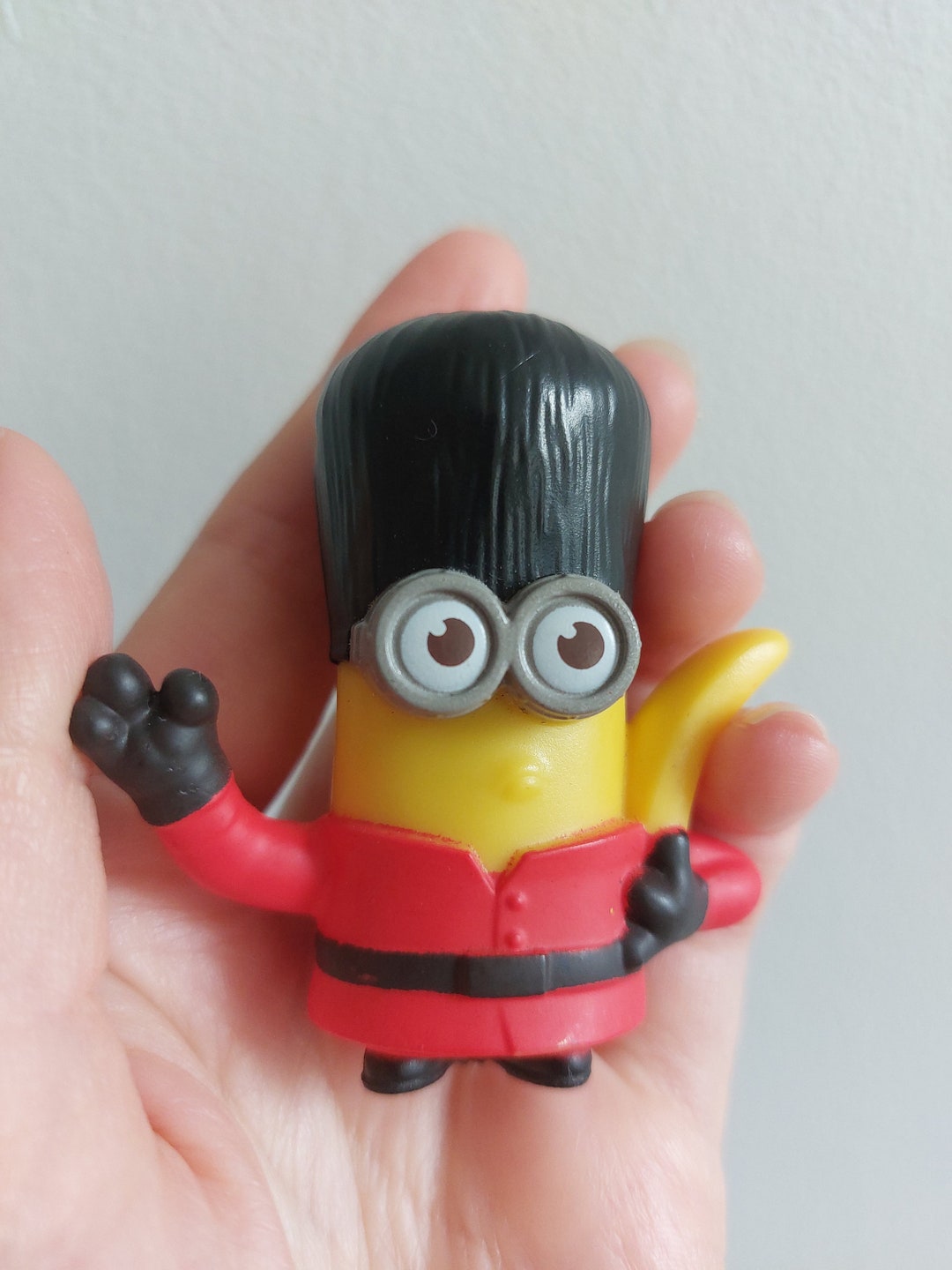 Mcdonalds Happy Meal Despicable Me Minion British Soldier Plastic ...