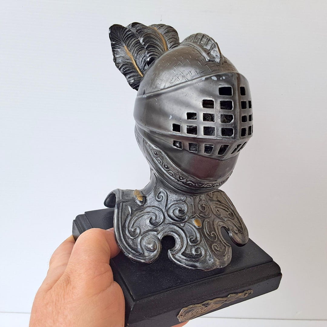Vintage Metal Sculpture of Medieval Knight Figural Inkwell / Pen Holder ...