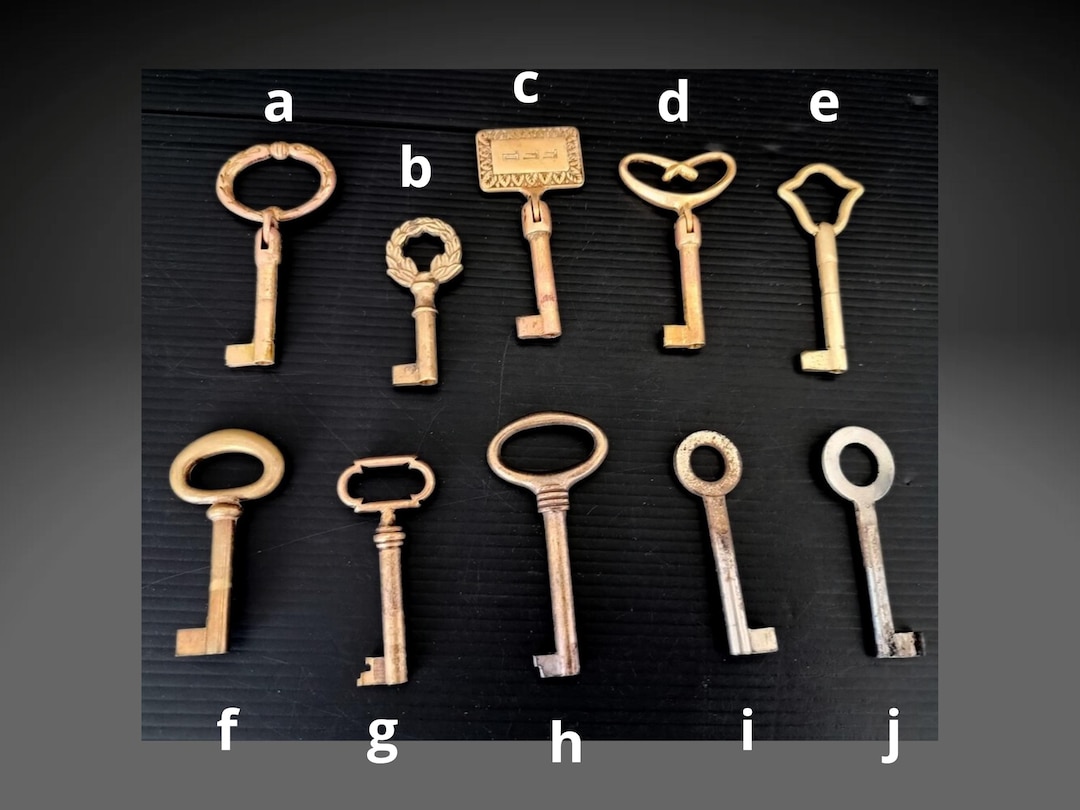 Vintage Italian Collectible Skeleton Folding Key, Ornate, Fancy ...