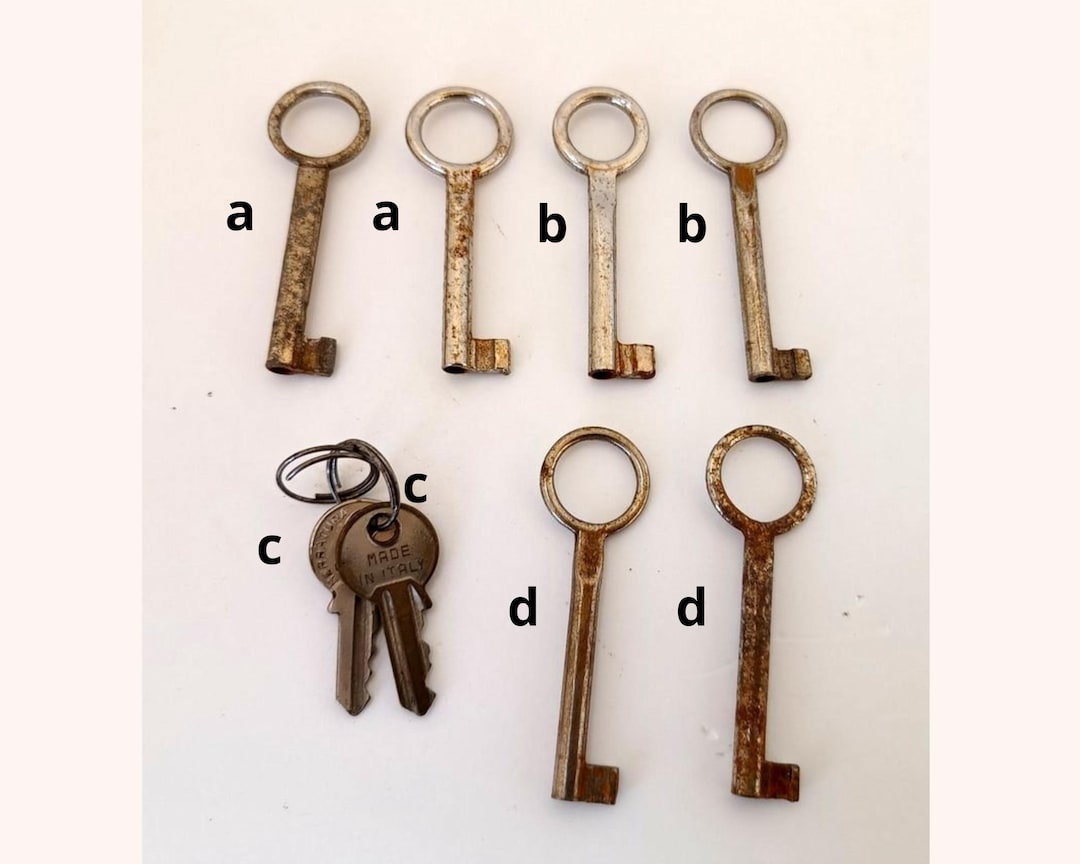 Vintage Italian Different Keys, Collectible Key, Fancy Authentic ...