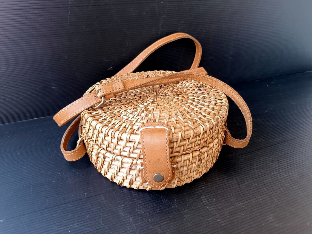 Vintage Round Rattan Bag, Wicker Bag, Round Straw Purse, Circle Bag ...
