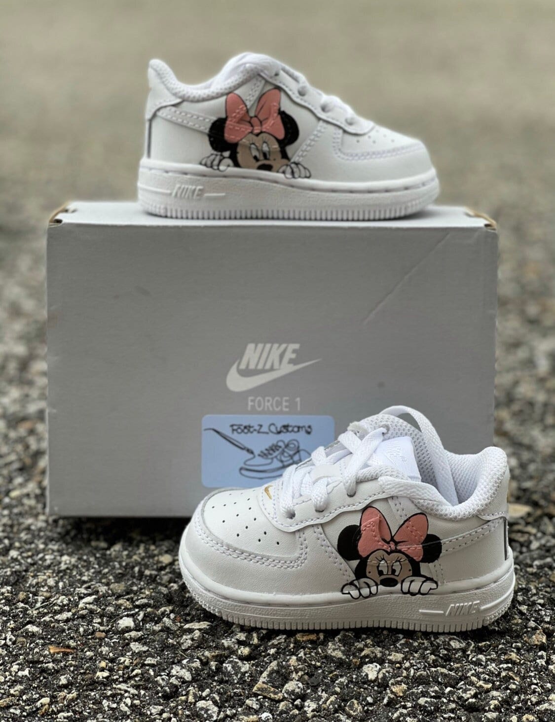 Minnie Mouse Nike Sneakers