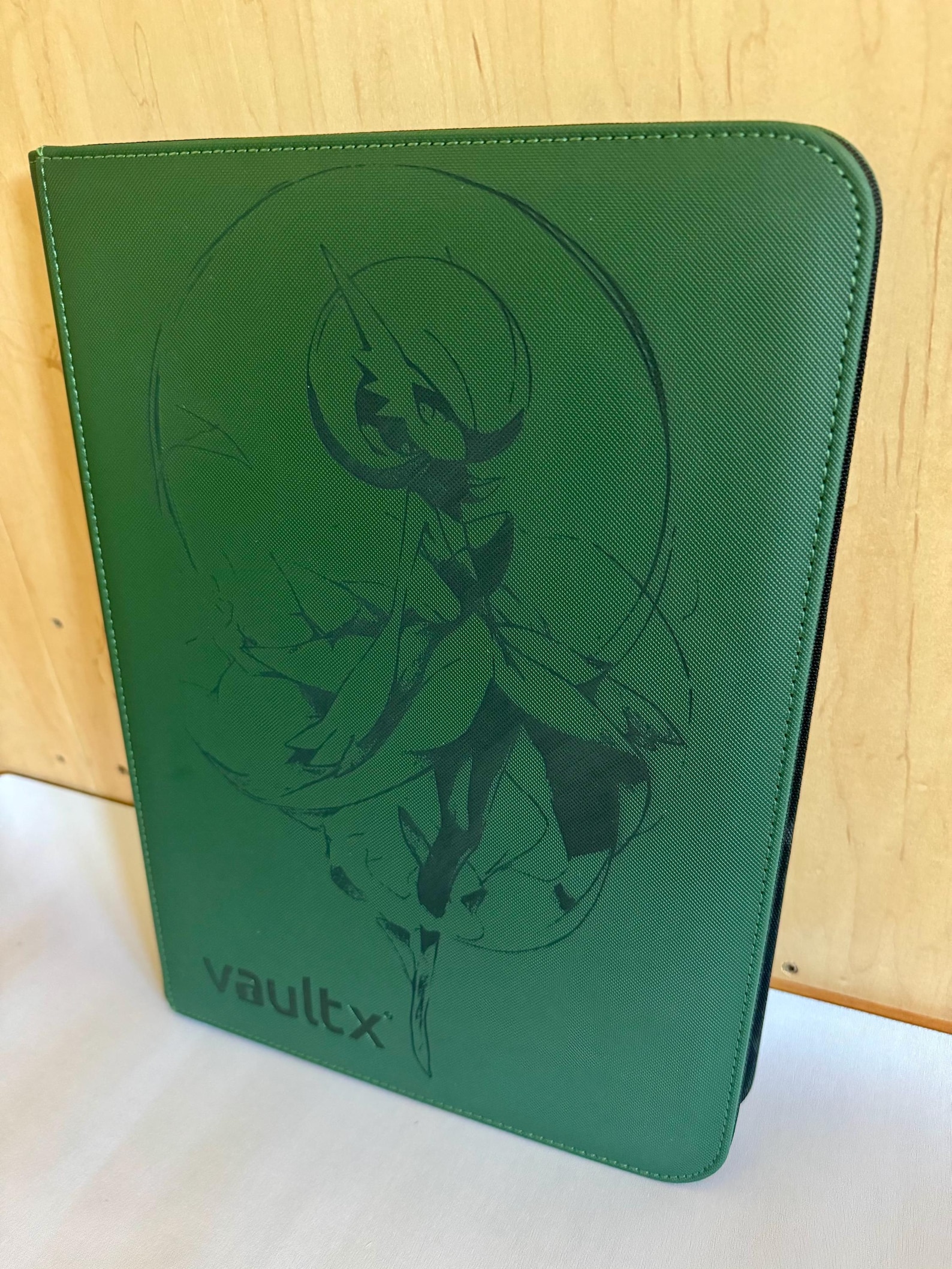 Custom Laser-engraved 4 Pocket Trading Card Binder for Collectible Card ...