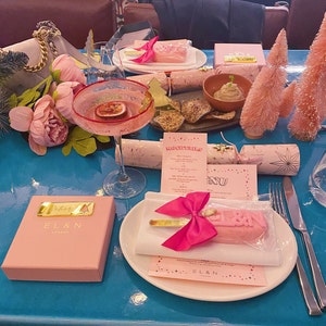 Christmas Party Place Names, Christmas Dinner Table Place Settings ...