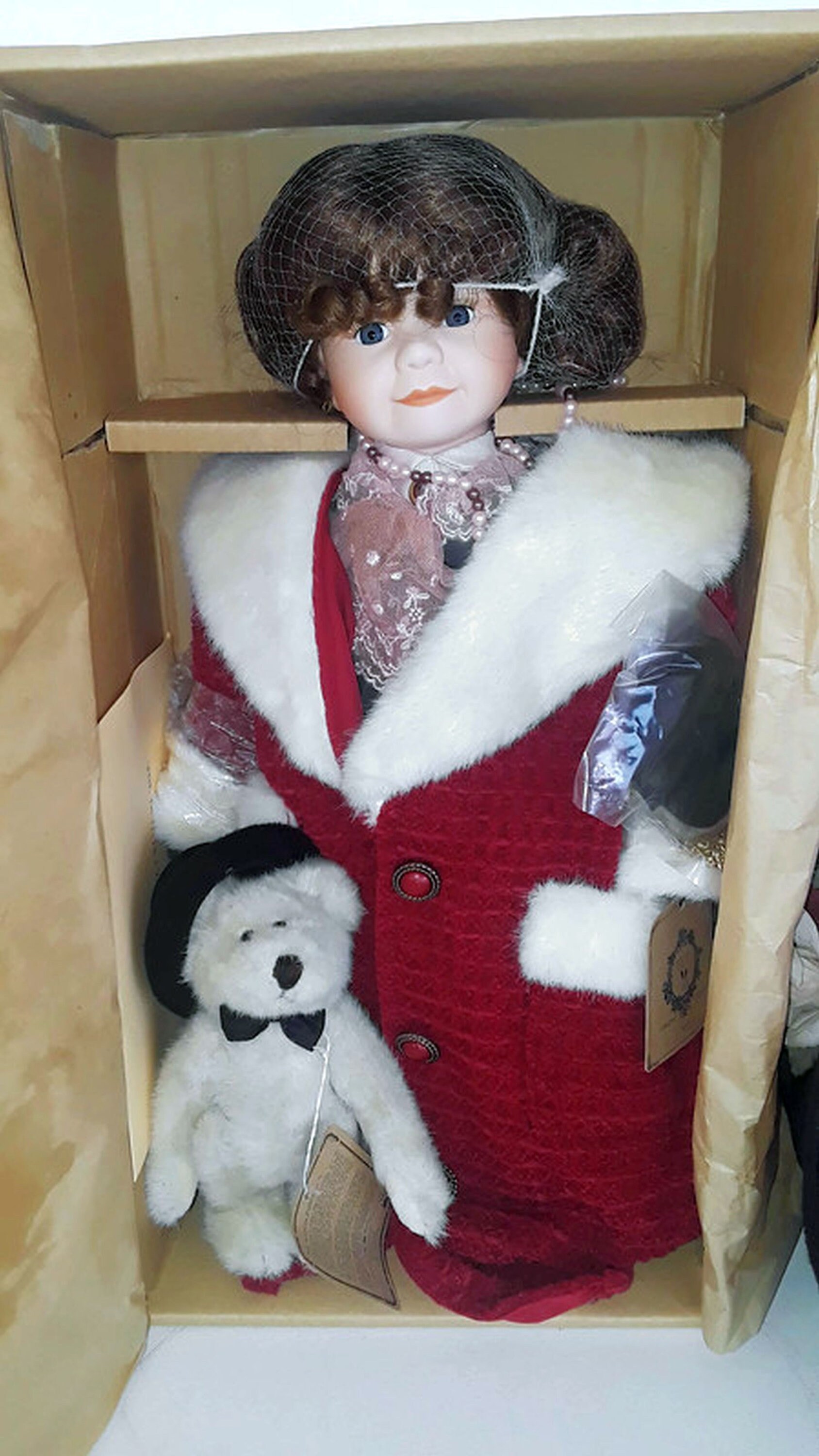 The Boyds Collection "amy & Edwin ...momma's Clothes” . Porcelain Doll ...