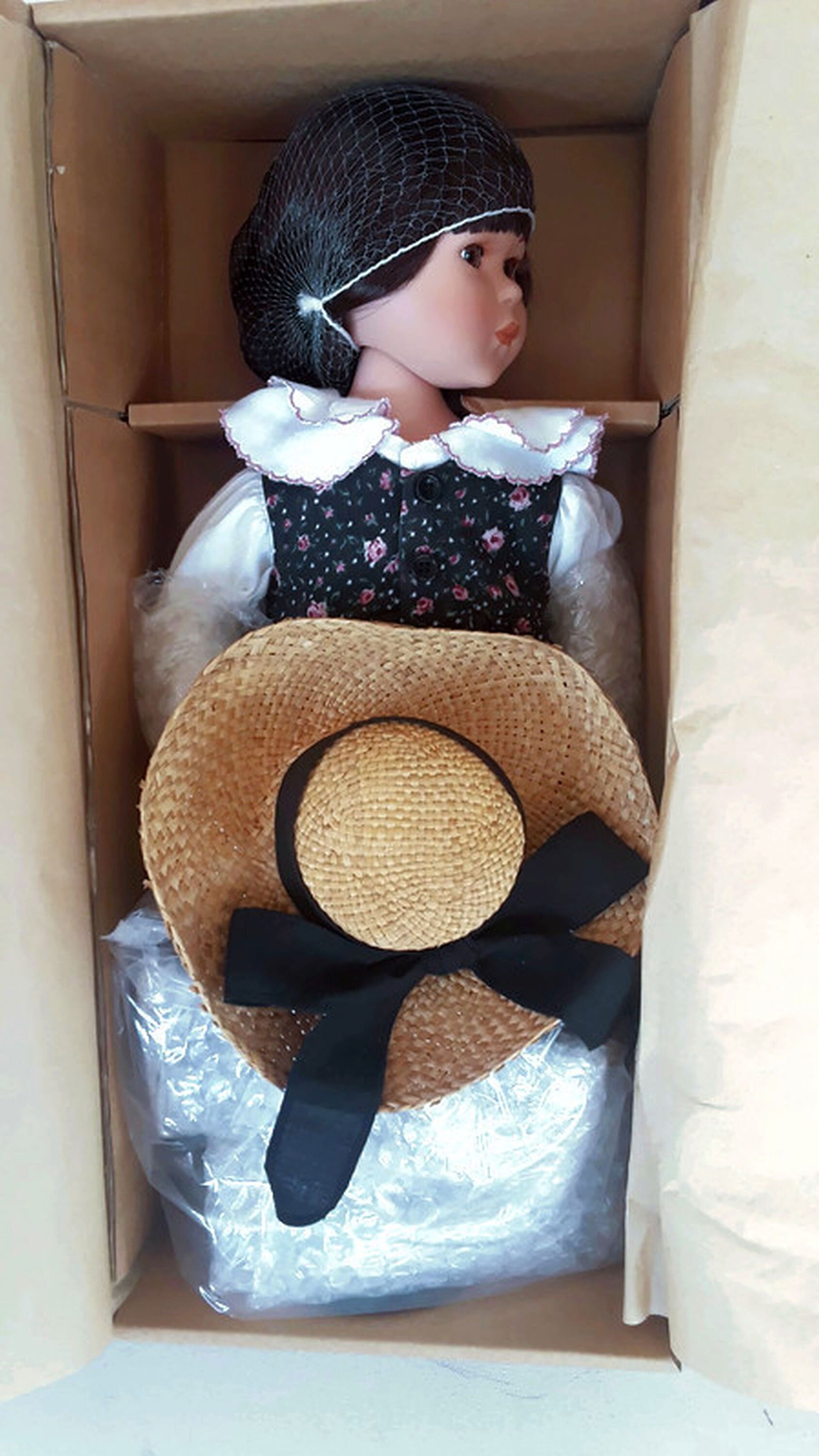 Yesterday's Child Doll Collection laurel & Hyacinth . Porcelain Doll ...