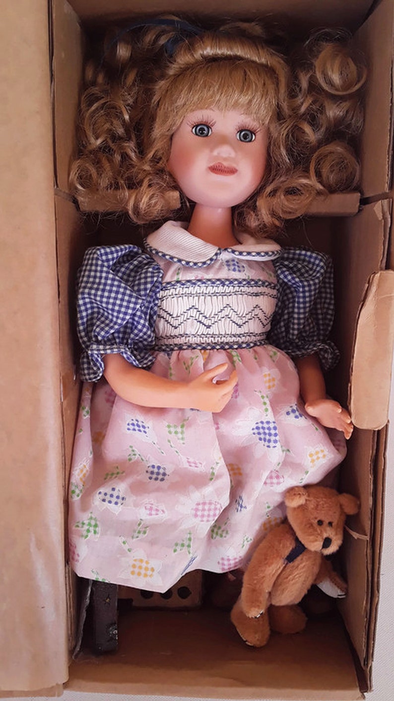On Sale! Genuine Doll .the Boyds Collection "andrea W/ LP Friends Sing ...