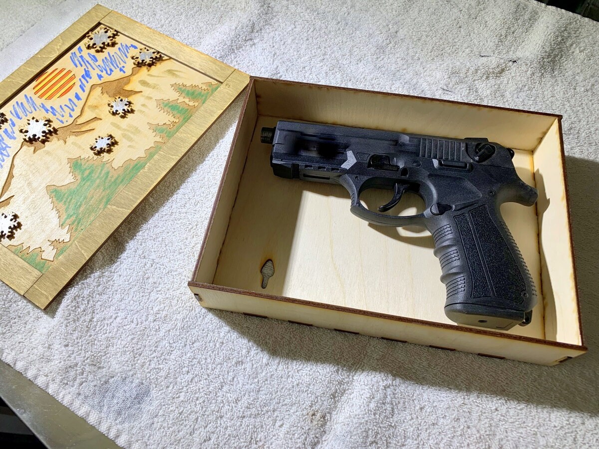 Hand Gun Concealed Picture Box to Hang on Wall, Sit on Desk or ...
