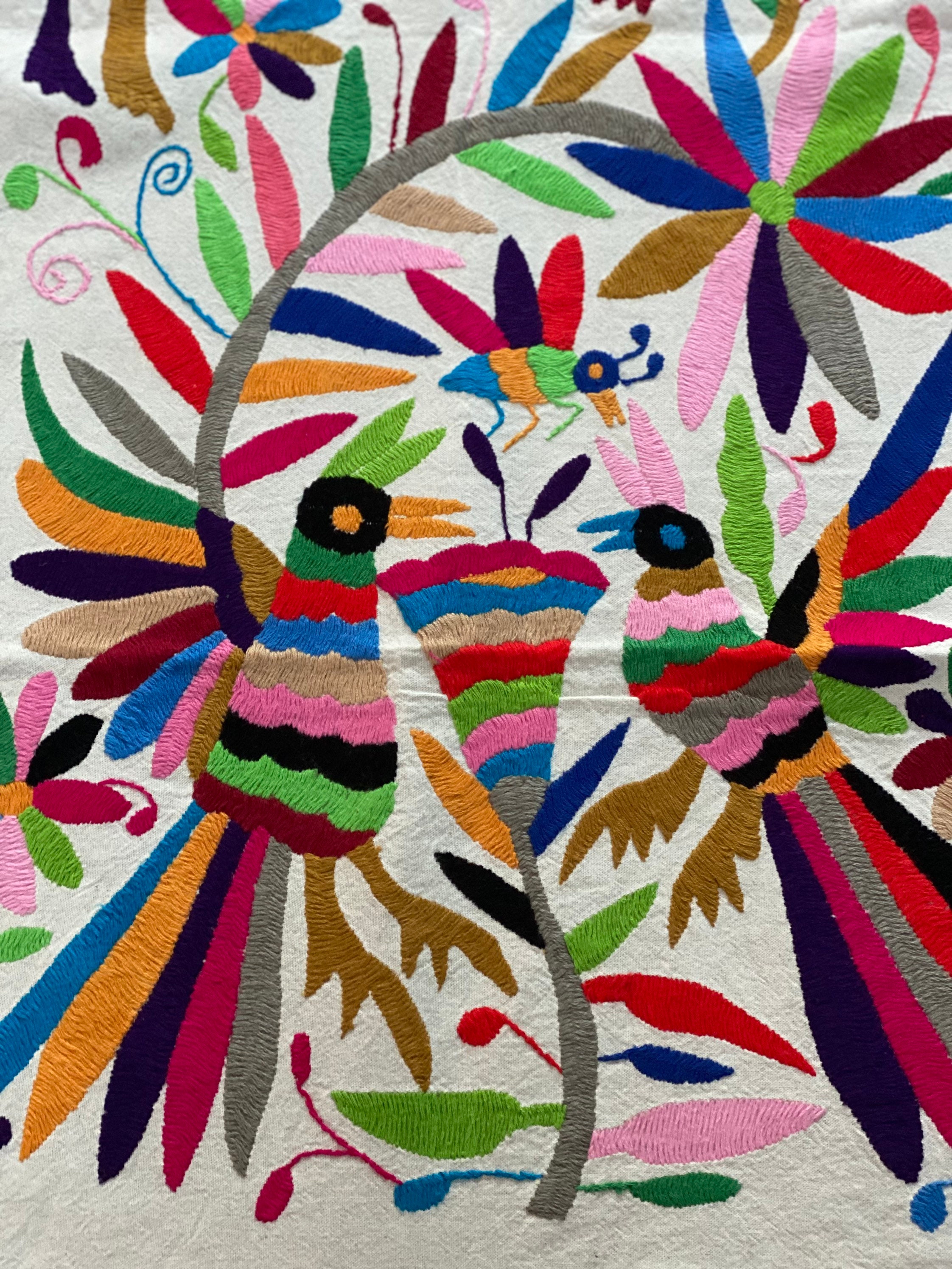 HAND EMBROIDERED OTOMI // Table Runner // Mexico - Etsy