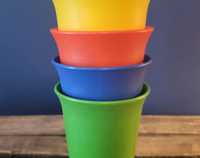 Vintage Tupperware Kids Cups Set of Four Primary Colors Tupperware Cups ...