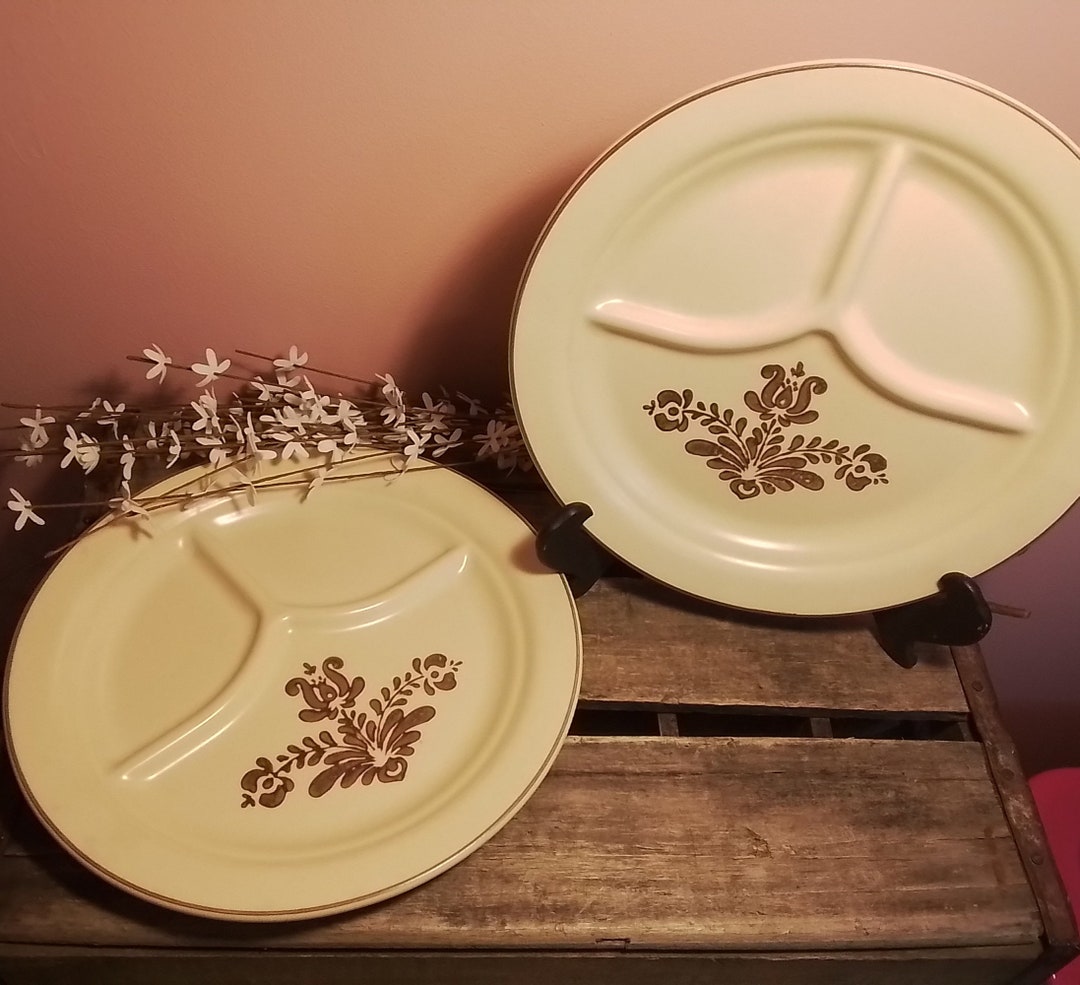 Vintage Pfaltzgraff Village Pattern Plates Pair of Rare Divided "grill ...