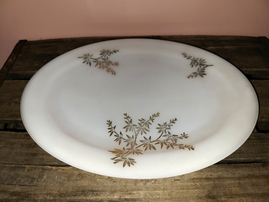 Vintage Federal Glass Platter Golden Glory Federal Milk Glass Glass ...
