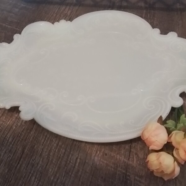 Milk Glass Platter - Etsy