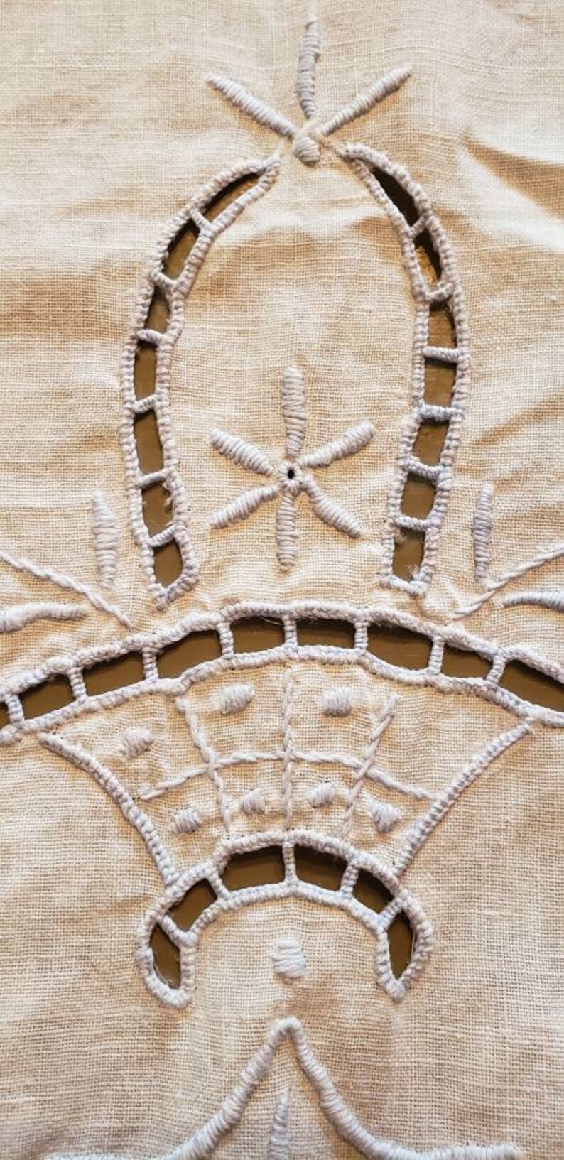 Vintage Embroidered Table Runner - Etsy