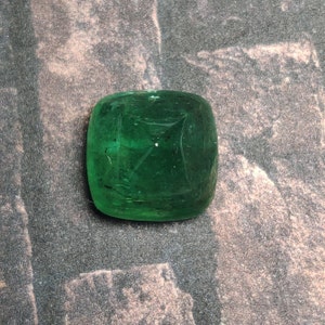 Natural Emerald Sugarloaf Cabochon 7.68 Cts Vivid Bright Green - Etsy