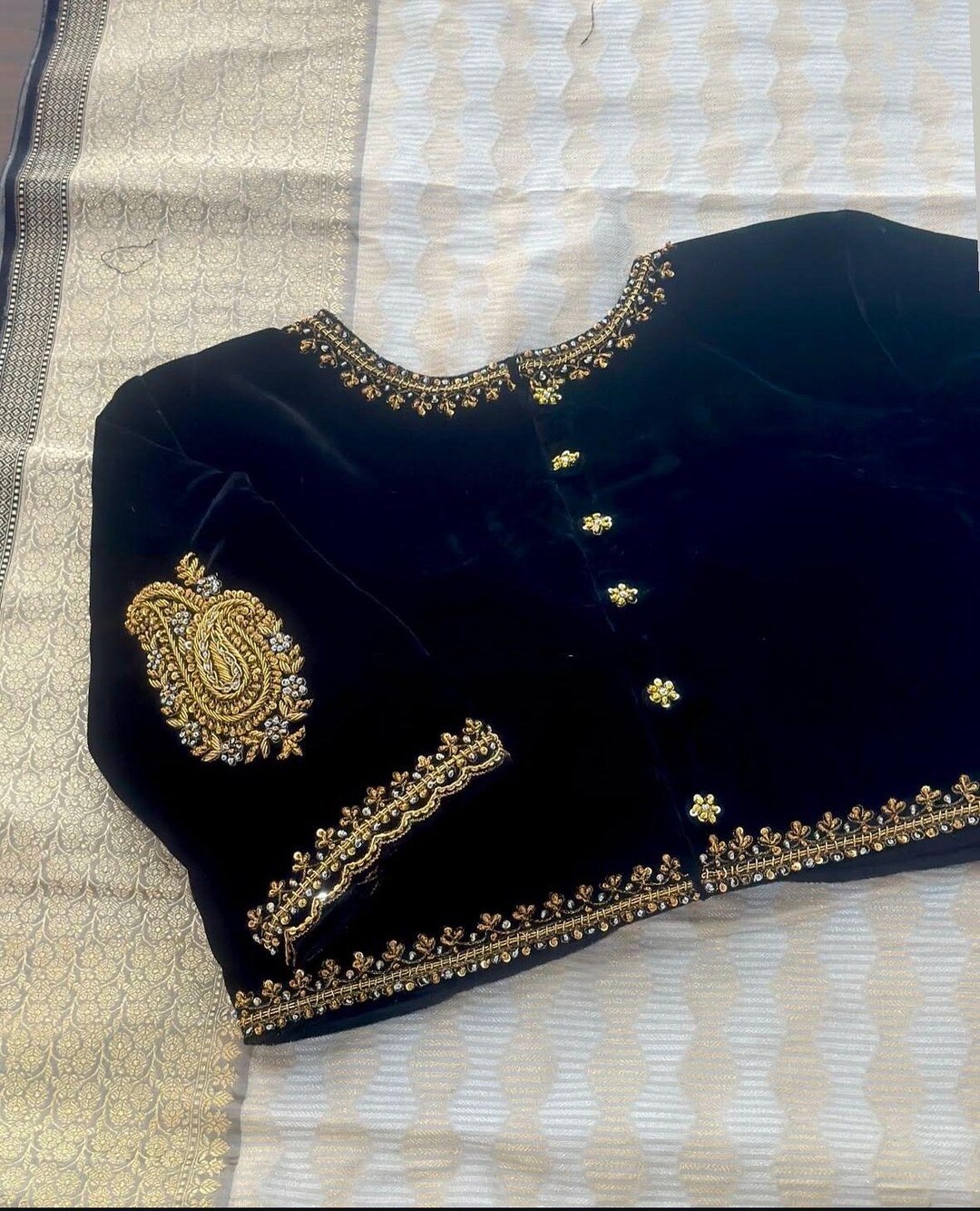 Pure Velvet Hand Embroidery Blouse/v Neck Maggam Blouse/black Zardosi ...