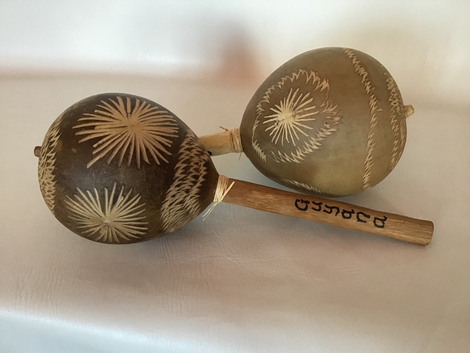 2 Maracas Shakers Rattles Shak-Shak Percussion Musical | Etsy