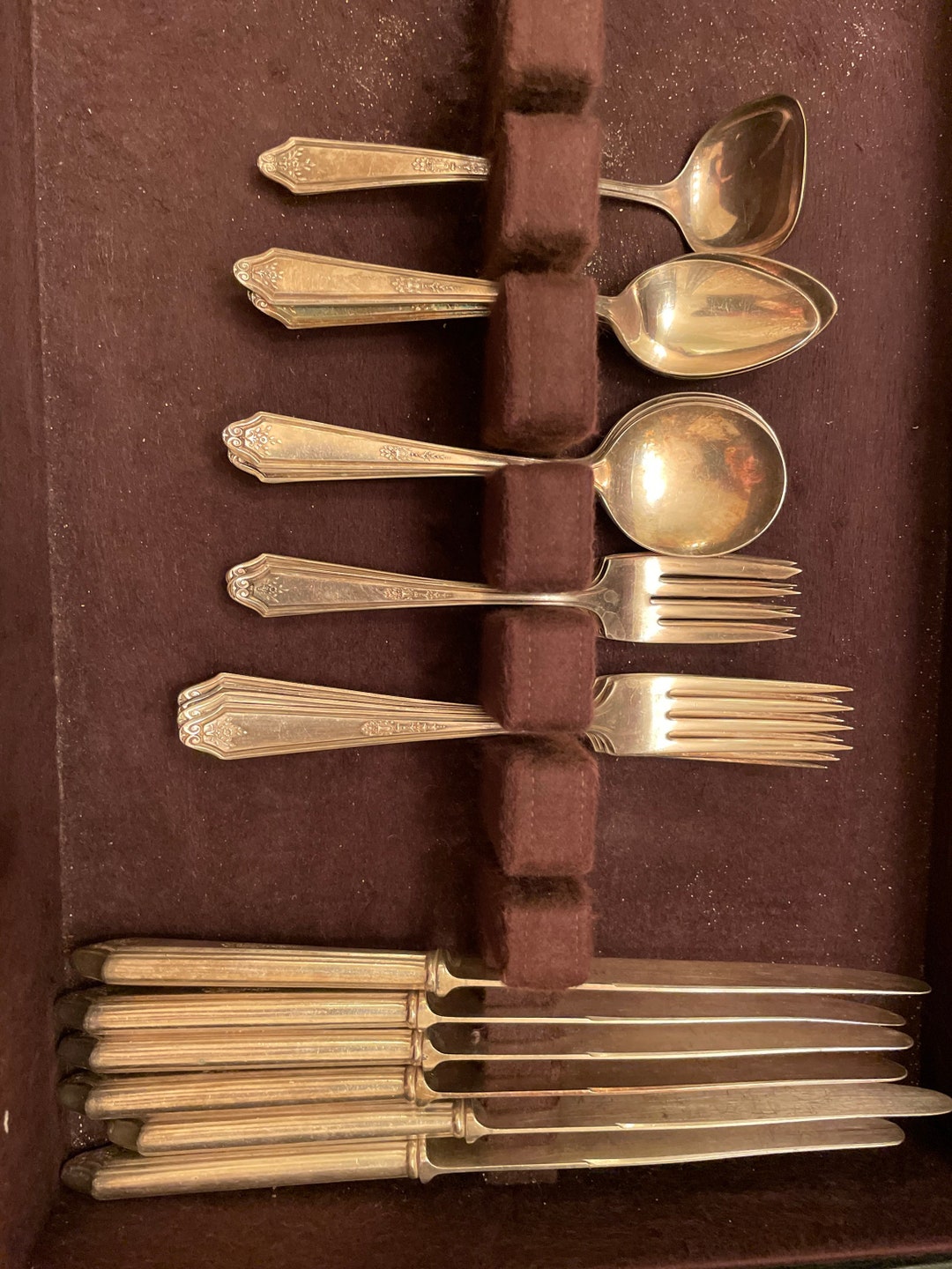 Yourex Silverplate Set. 1 Small Ladle, 6 Teaspoons, 6 Soup Spoons, 5 ...