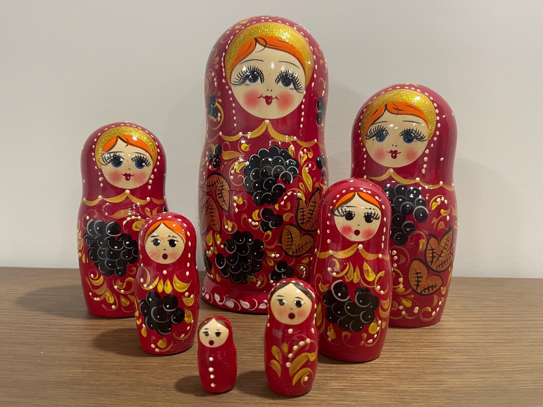Cute Face Traditional Wooden Nesting Doll 7 Pieces 9.06'' or 23 Cm ...