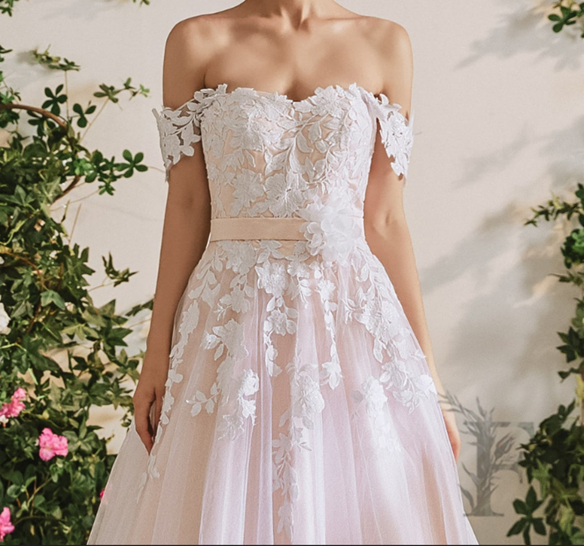 Lace Tulle off the Shoulder Wedding Dress Bohemian Garden - Etsy