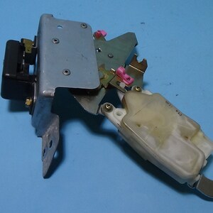 2004-2010 Nissan Armada Rear Rear Liftgate Glass Window Latch Actuator ...