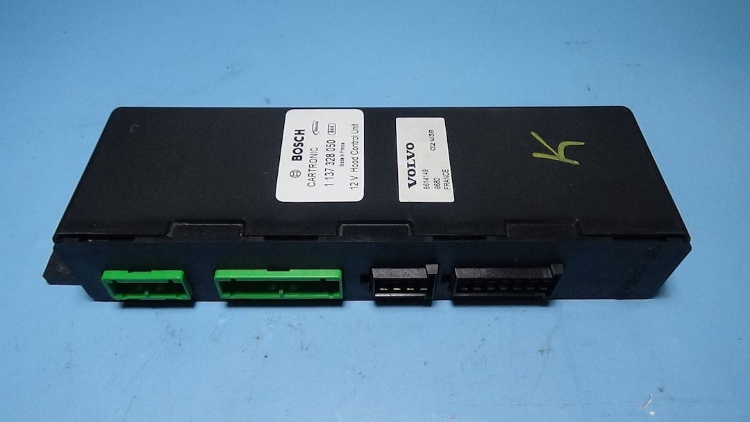 1997-2004 Volvo C70 Convertible Top Control Module - Etsy