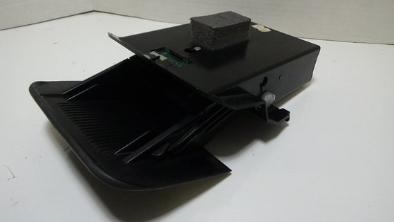 Car Parts & Accessories 1998-2004 Volvo C70 Convertible Ash Tray ...