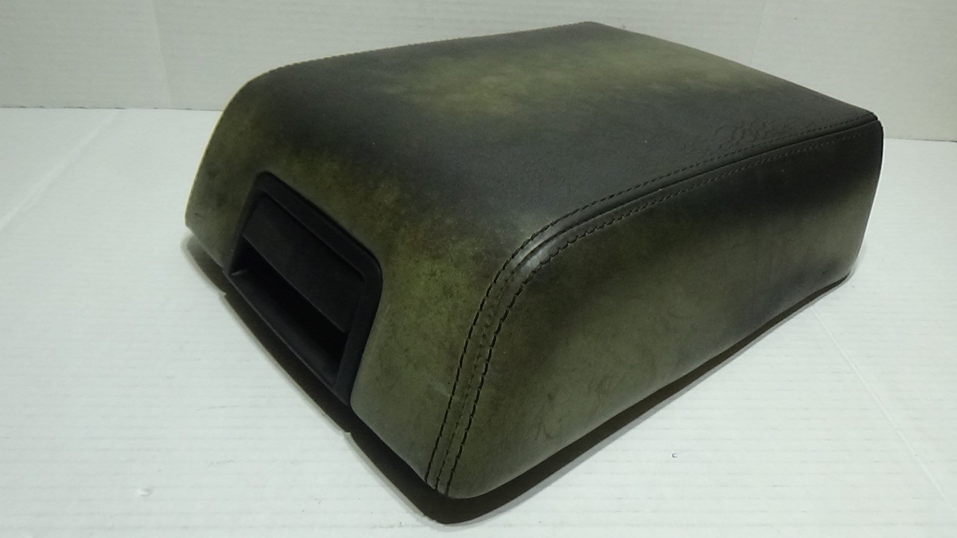 2004-2008 Ford F150 Harley Davidson Edition Center Console Arm Rest Lid ...