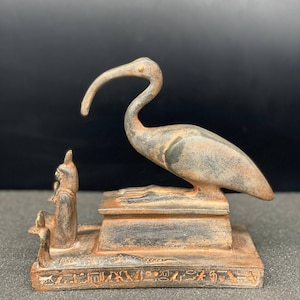 Thoth | God of Wisdom and Writing | Ibis |egyptian God | Egyptian ...