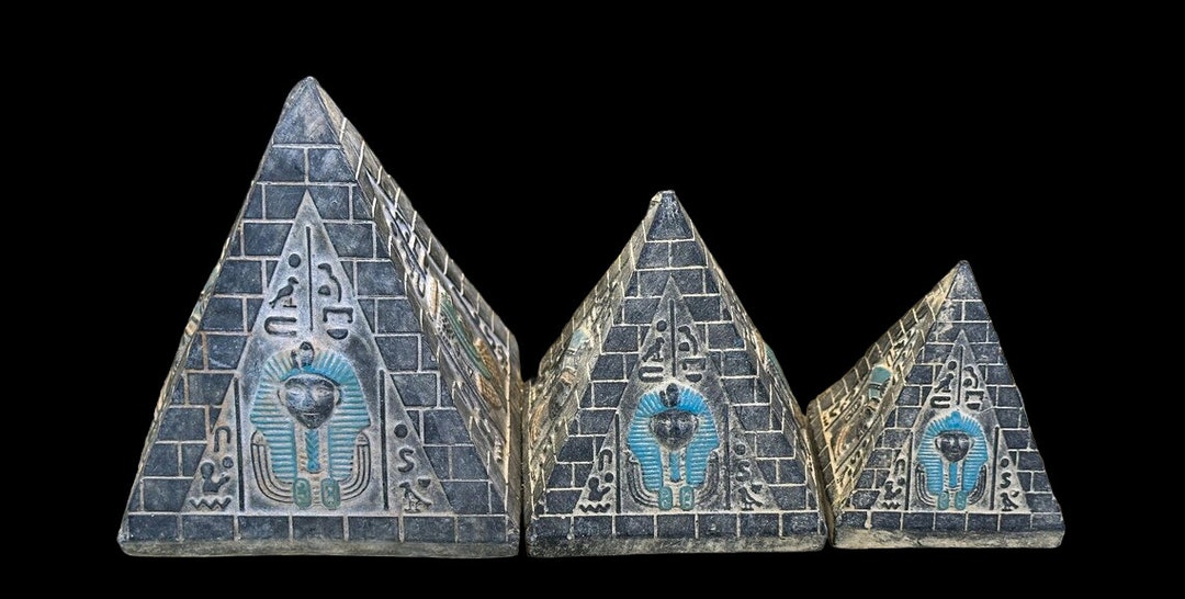 Amazing Set of Egyptian Pyramid-decorated With Temple of King Ramesses ...