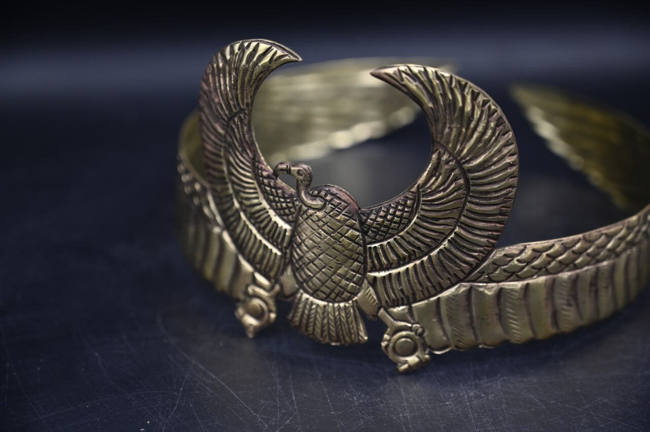 Unique Crown of the Ancient Egyptian Symbol of Good Luck, Protection in ...