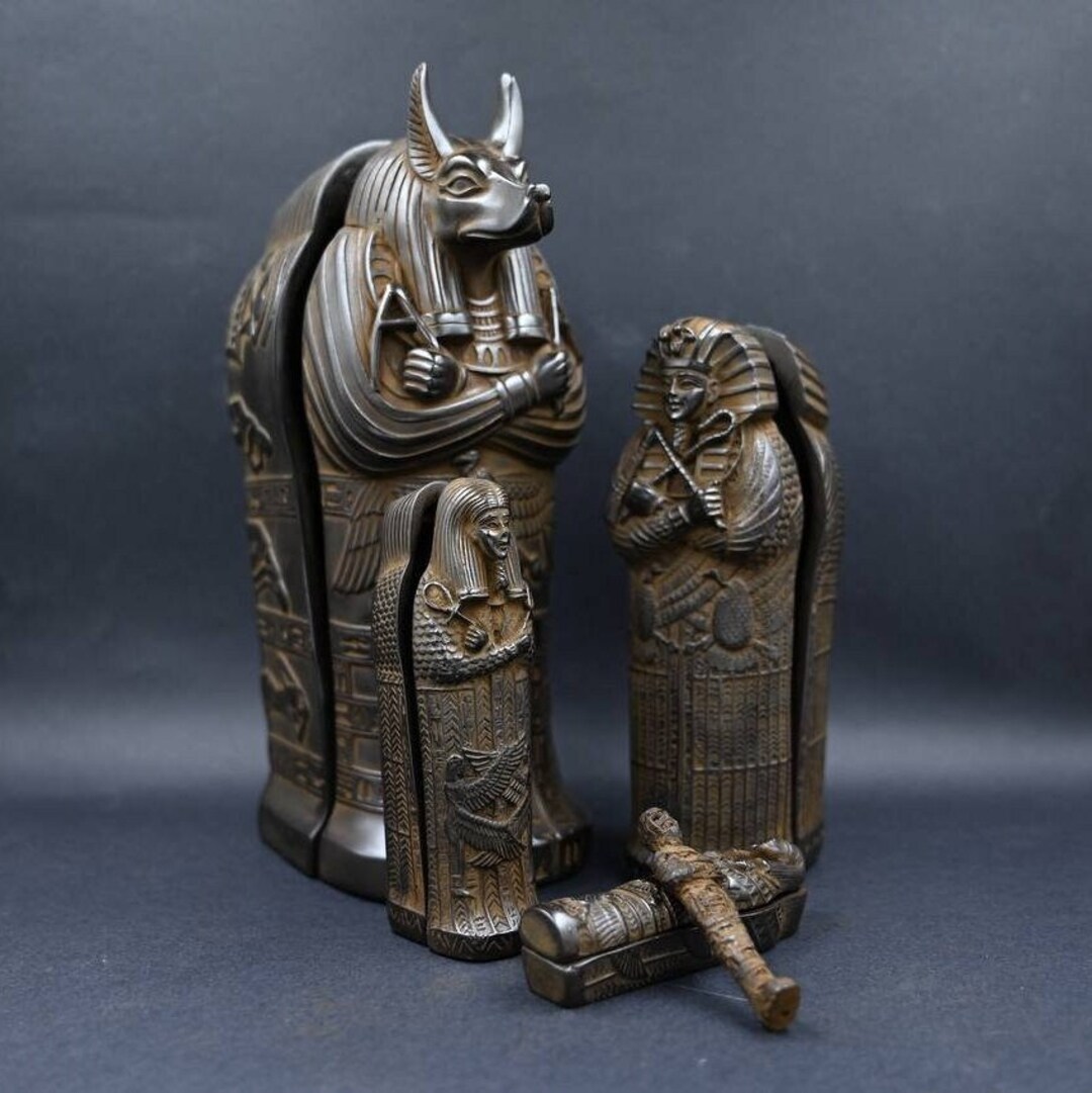 The Coffin of Anubis With the King, Queen and Princess-egyptian God god ...