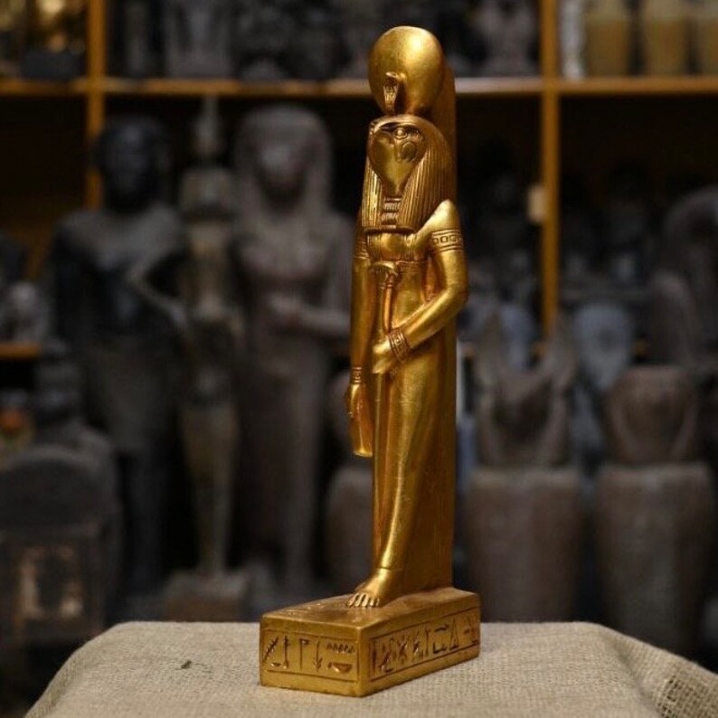 Hours-egyptian Statue of the God Horus,god of Protection,peace,sun in ...