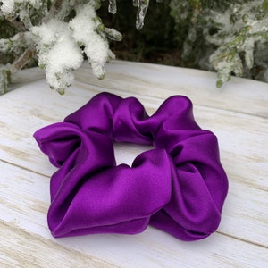 Pure Mulberry Silk Scrunchies. Deep Purple Iris Lavender Charmeuse Silk Hair Ties - Etsy