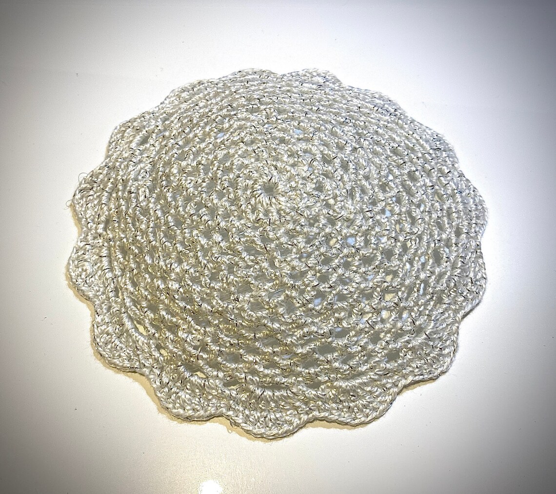 White Pearl Cotton With Silver or Gold Thread Handmade Crochet | Etsy