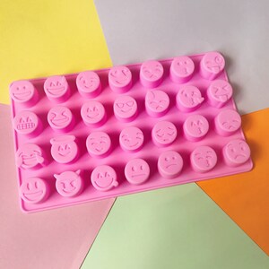 Mini Emoji Silicone Soap Mold - 28 Cavities - Circle Soap Mold Silicone ...