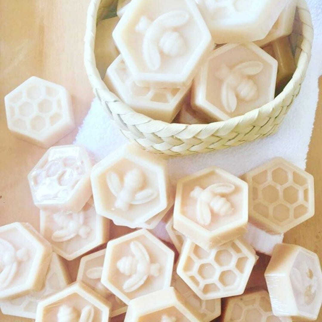 Bee Honeycomb Silicone Soap Mold – 19 Cavity Plaster Mold - Etsy