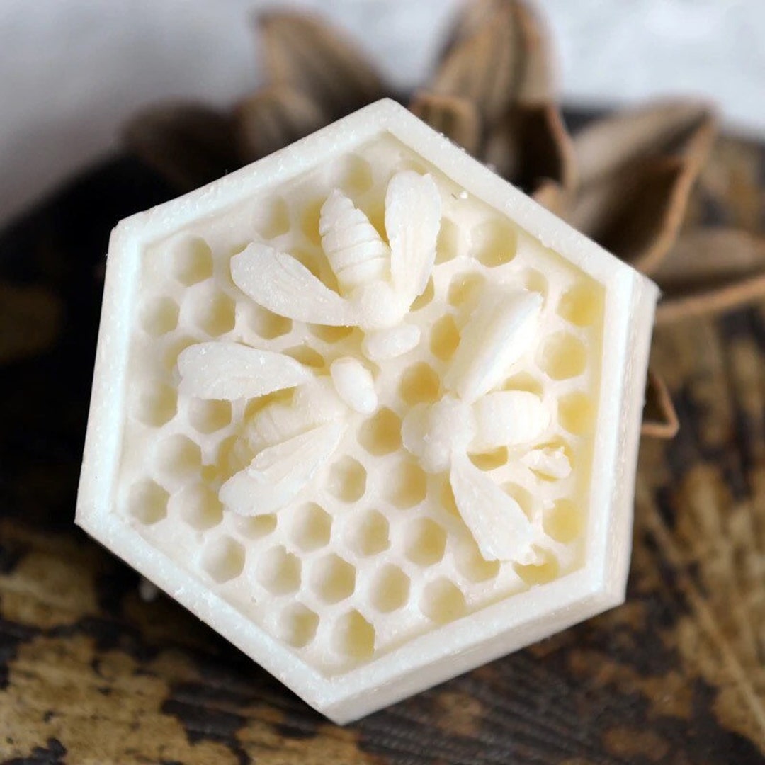 Type 2 - 3D Bee on Honeycomb Silicone Mold- 1 Cavities - Bee Mold ...