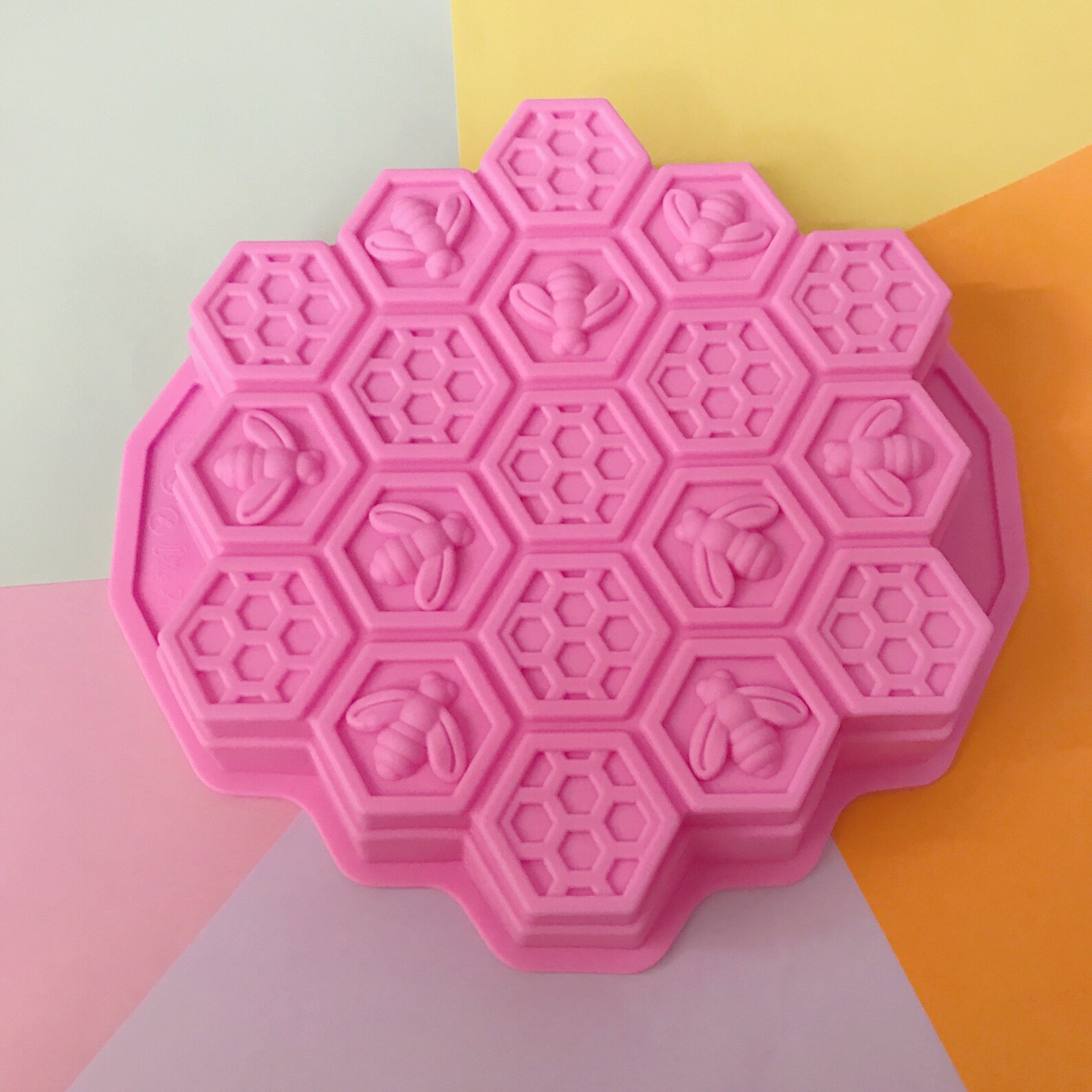 Bee Honeycomb Silicone Soap Mold 19 Cavities Honeycomb - Etsy