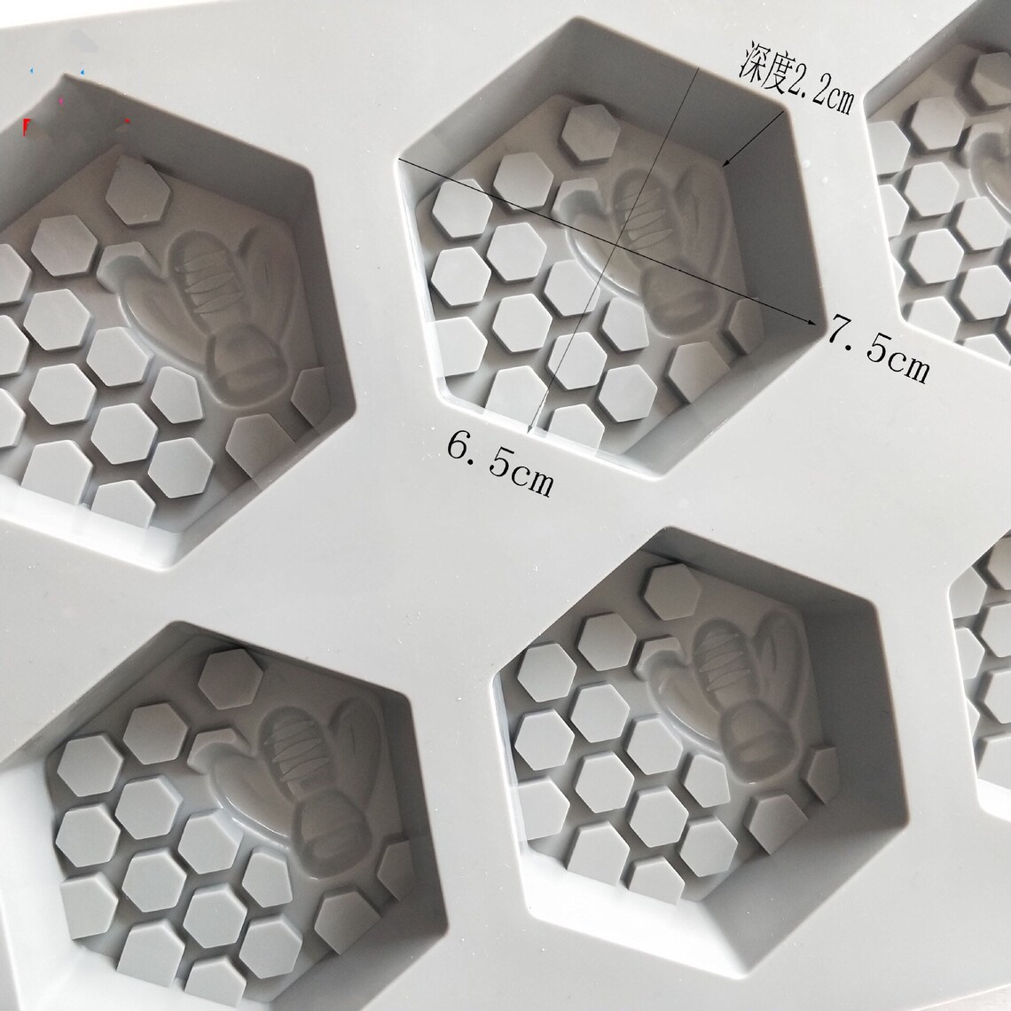 Bee on Honeycomb Silicone Mold- 6 Cavities - Bee Mold Silicone Molds ...