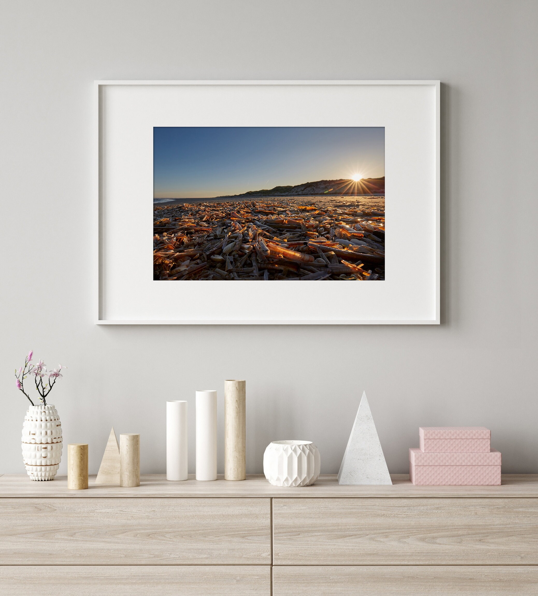 Strandallerlei in der Morgensonne, Insel Amrum, Wanddeko, Fotografie ...